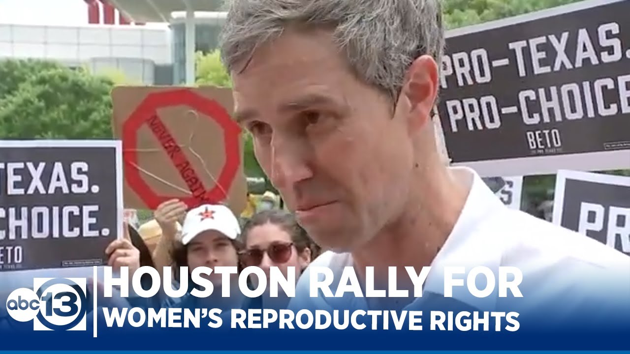 Beto O'Rourke holds rally in Houston for women's abortion rights - YouTube