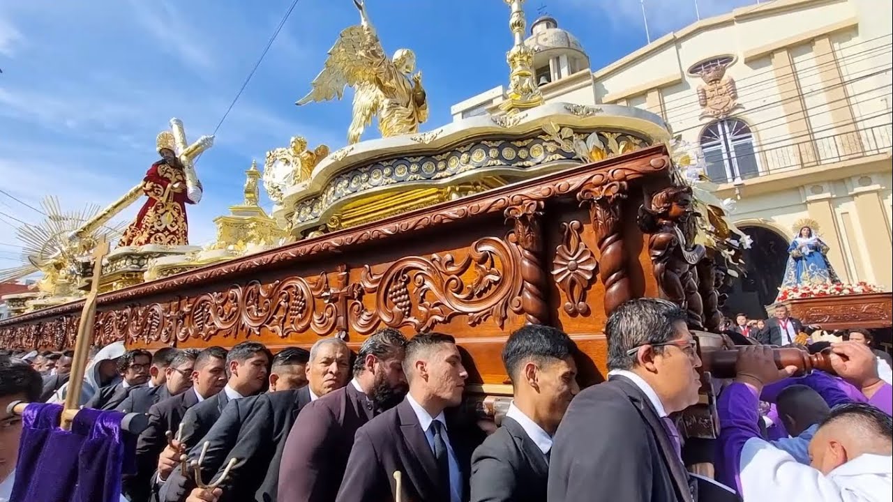 Jesús del Rescate | Jesús Nazareno Redentor del Mundo frente a Santa ...