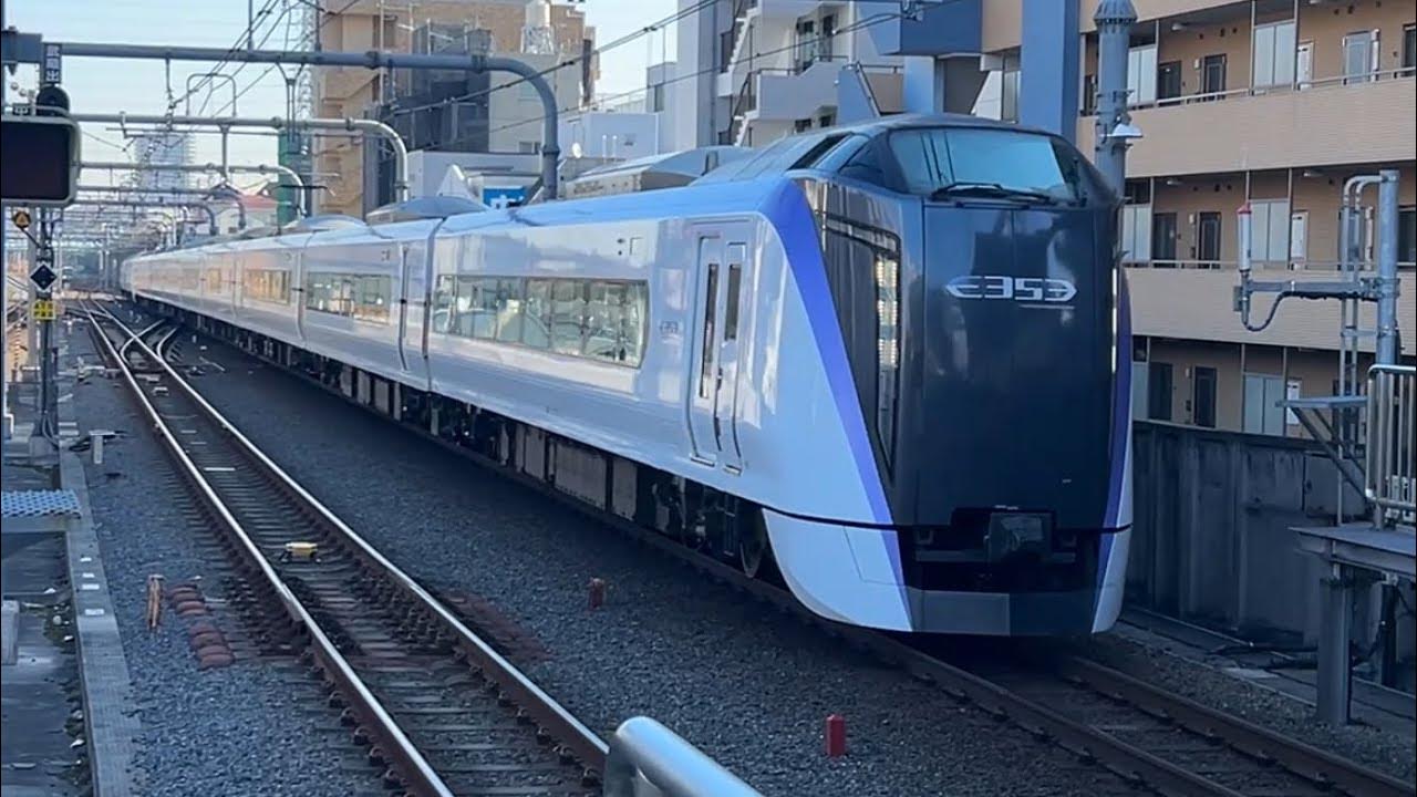 E353系S114編成 国立通過 - YouTube