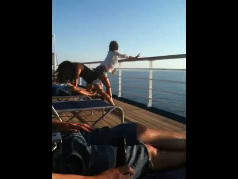 Drunk Girls Dancing on Carnival Cruise Ship - YouTube