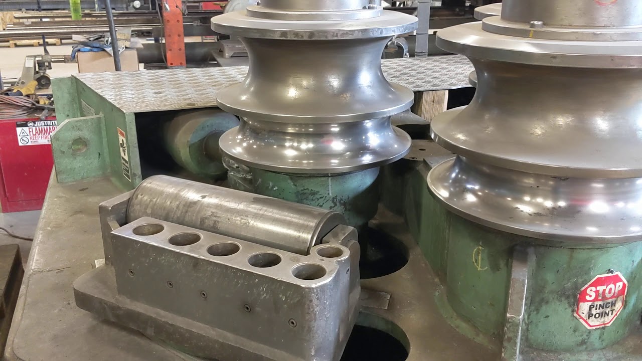 Roundo R6S Hydraulic Angle Roll 6" x 6" x 5/8" - YouTube