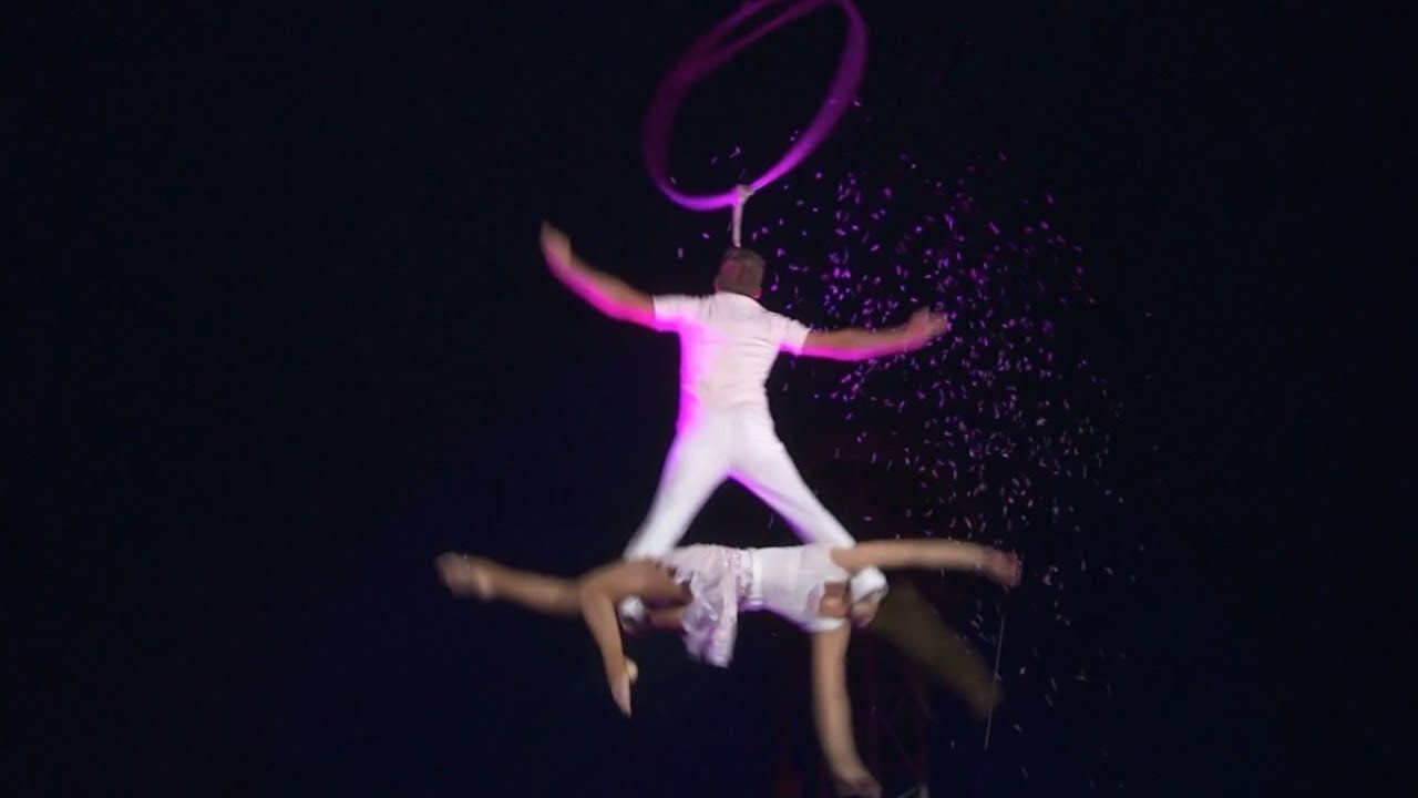 Unbeatable Acrobatic Skills: Acrobat on Aerial Hoop (Duo Lyre) - YouTube