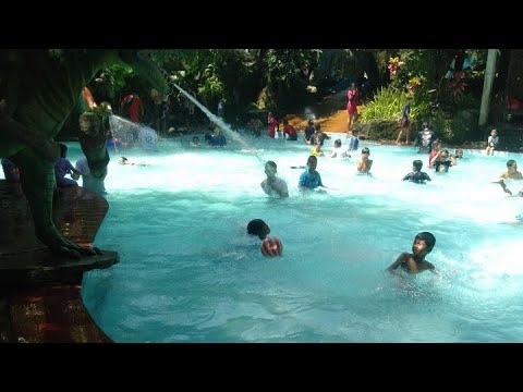 bocil bocil berenang