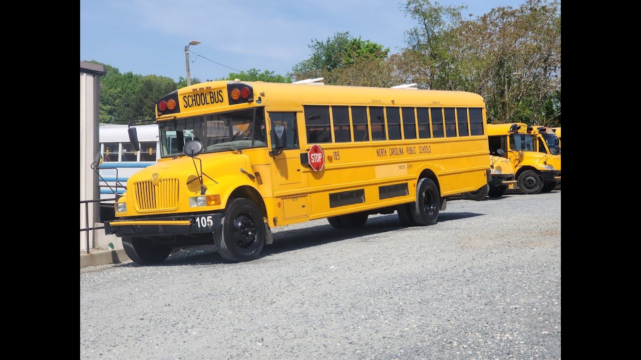 2004 IC CE 200 Quick Drive to Lot - YouTube