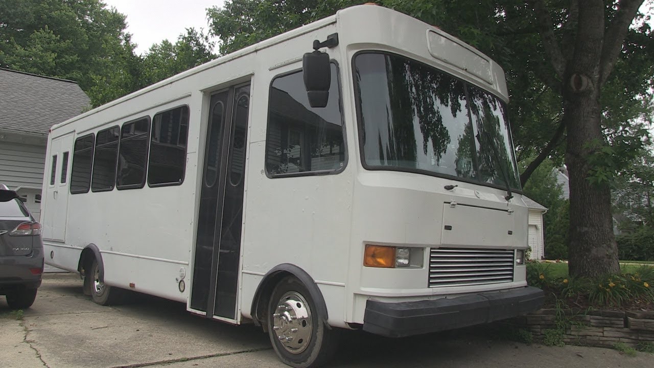 College Professor Converts 30-Foot Shuttle Bus into Tiny Home - Intro ...