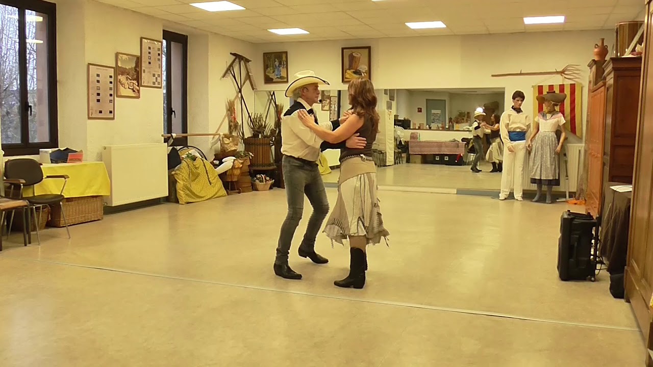 Teasy Tango for two - YouTube