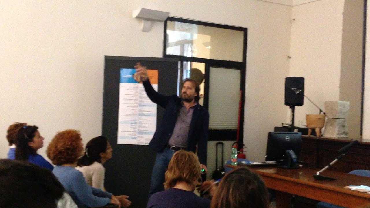 Mario Grimaldi al Museo Archeologico di Napoli. (1) - YouTube