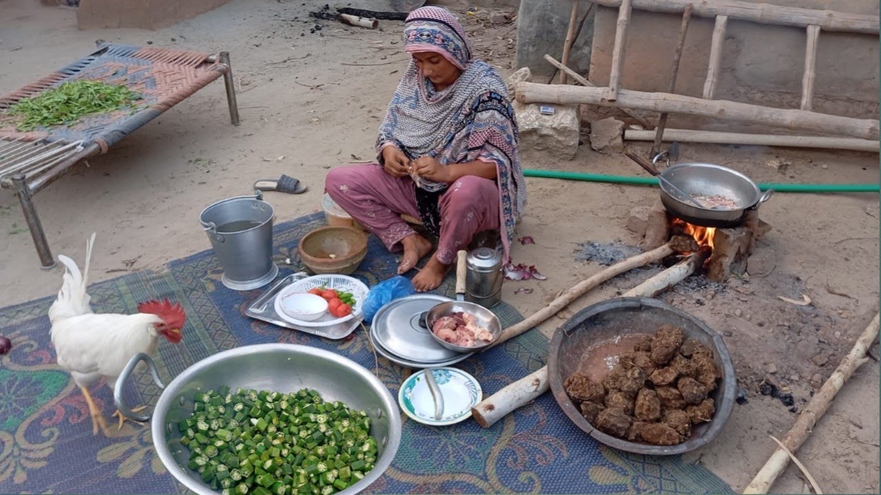 Pakistani Women daily Routine in Punjab| Cooking village Food| Village ...