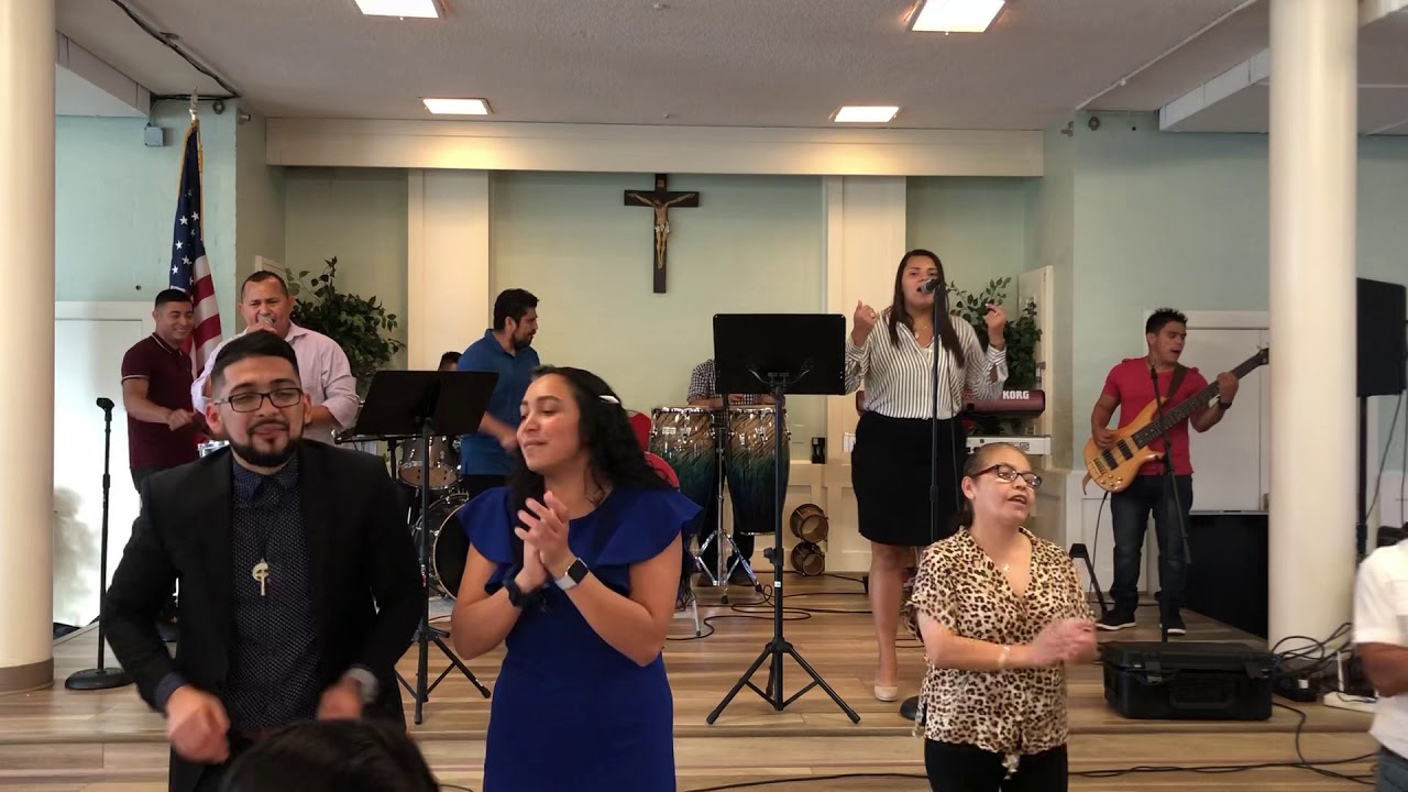 MINISTERIO DE ALABANZA EMMANUEL - YouTube