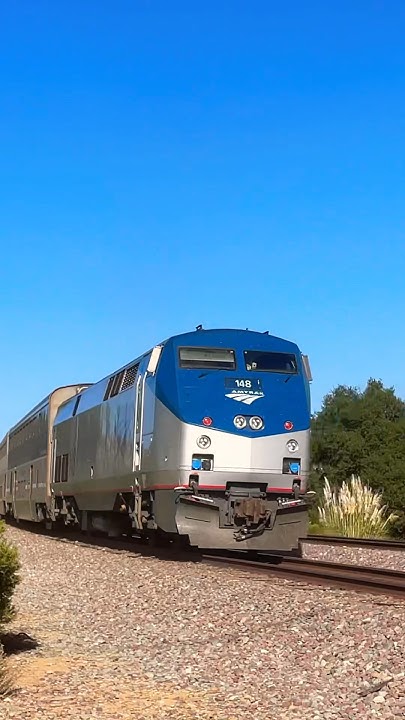 Amtrak 148 pushing the surfliner! - YouTube