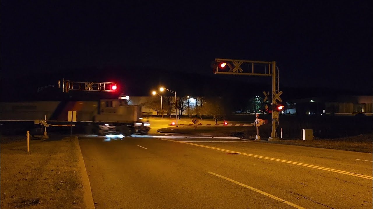 NJTR 4100 Leads 853 Clark Drive Crossing - Mount Olive, NJ - November 11, 2024 - YouTube