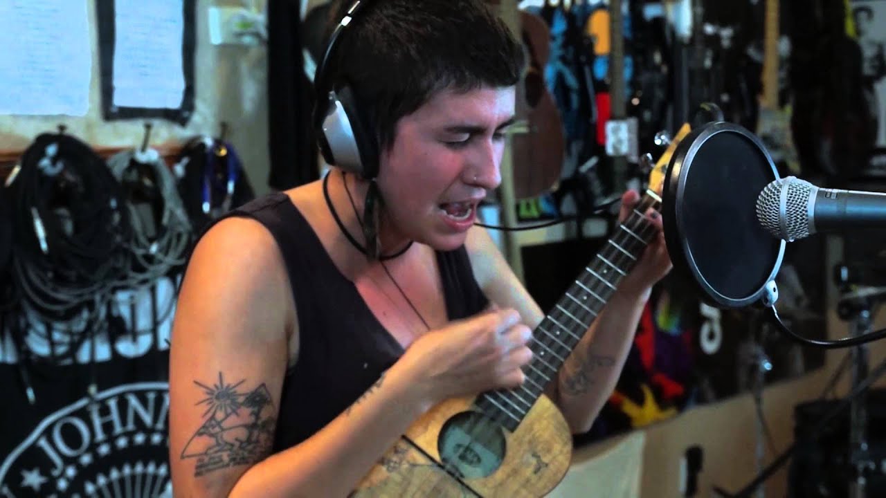 Marissa - Honey DIY Sessions - YouTube