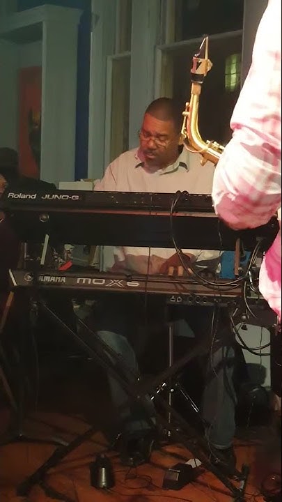 The Craig Alston R&B Project - Trendle Thomas - YouTube