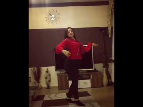 Tu Chiz Bari Hai Mast Mast Dance