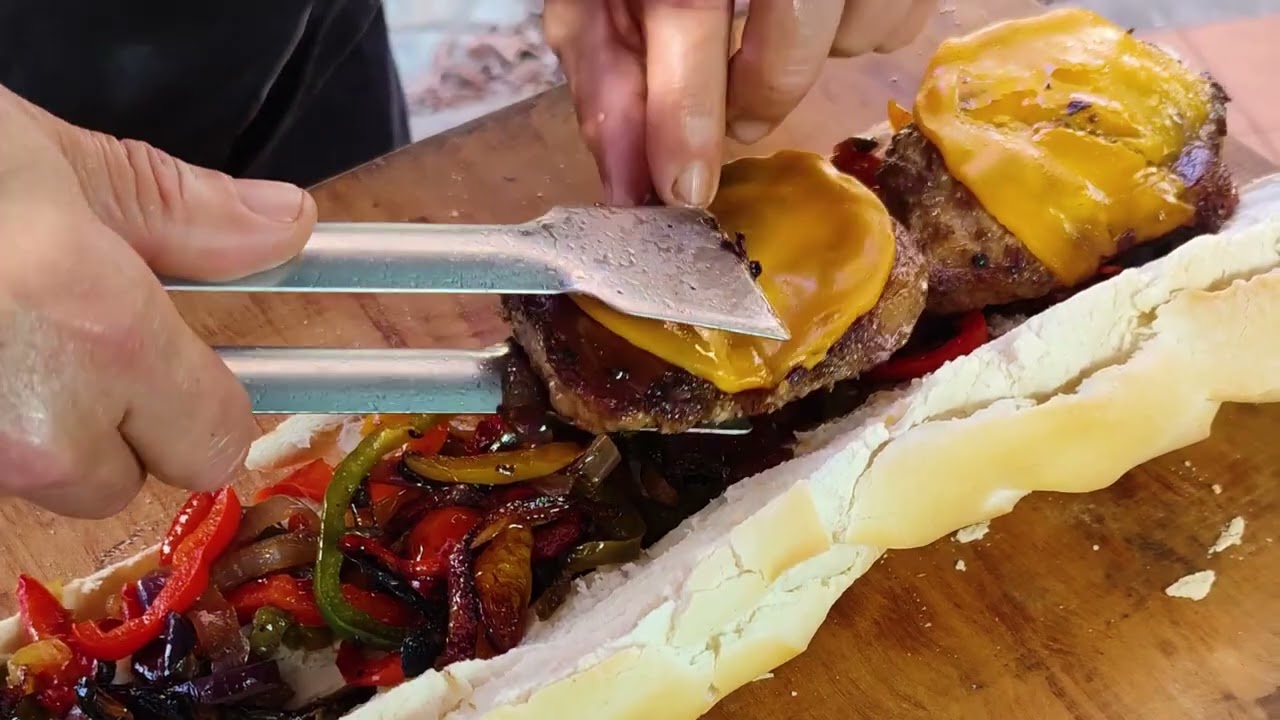 SANDWICH DE BONDIOLA A LA PLANCHETTA - YouTube