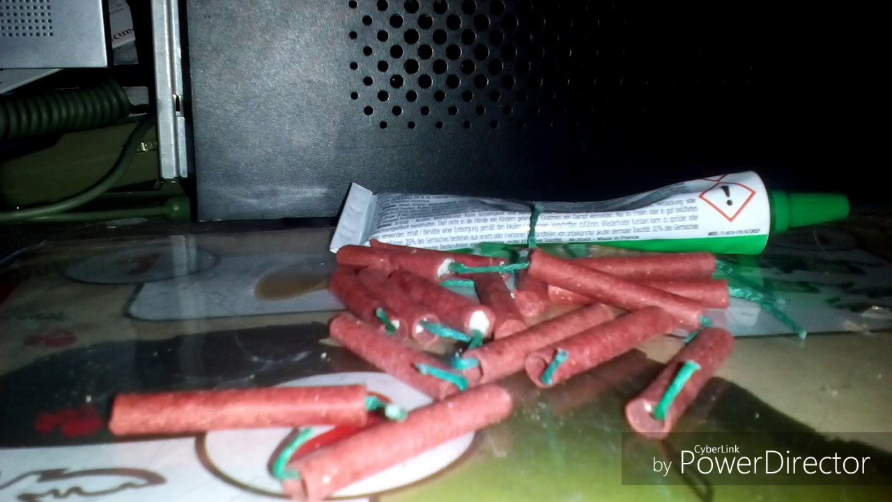 Fabrication de trois petit pétards pour les faire Peter en même temps ...