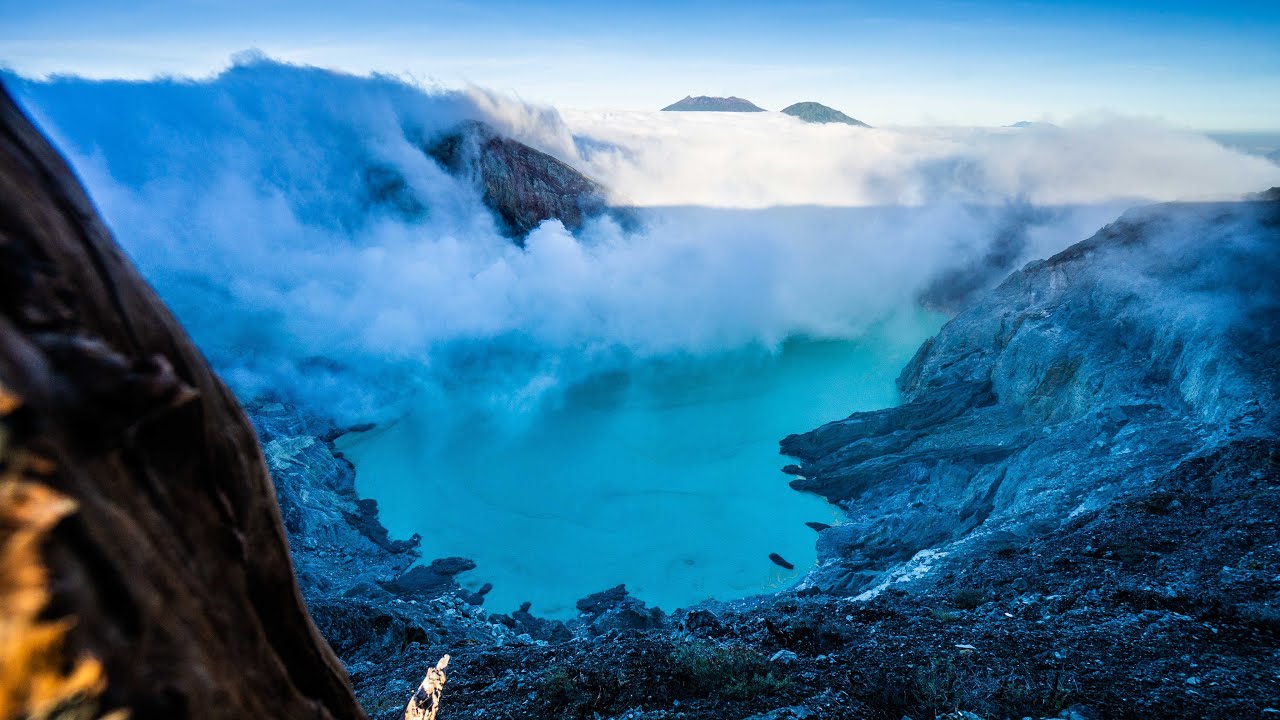 Hiking into Mount Ijen VOLCANO in Indonesia - YouTube