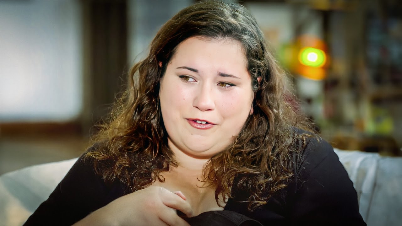 Elody, 1,55 m pour 116 kg, nous raconte comment elle en est arrivé là ...