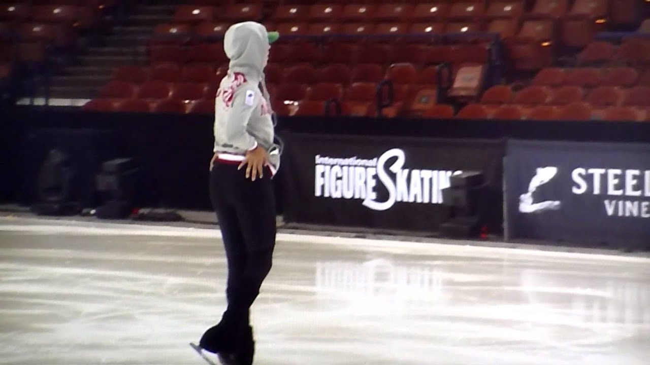 Improv-Ice - cast interviews and rehearsals - YouTube