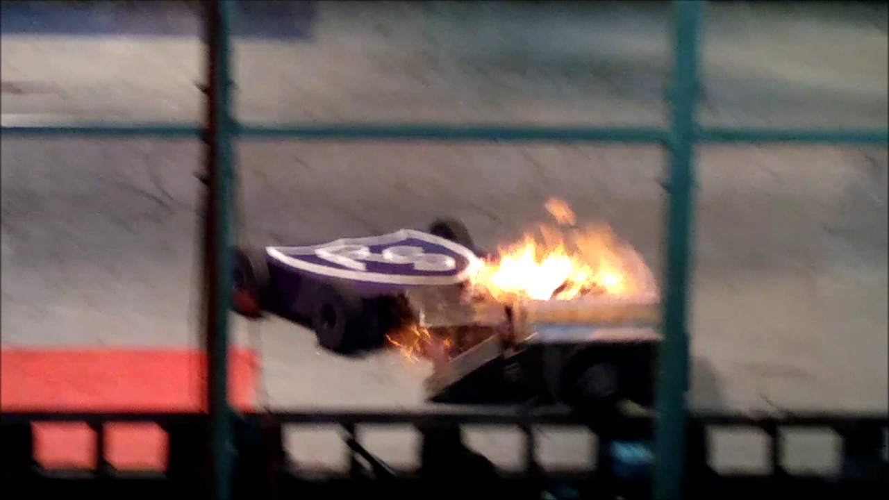 Robogames 2017 - Raging Scotsman vs Prometheus - YouTube