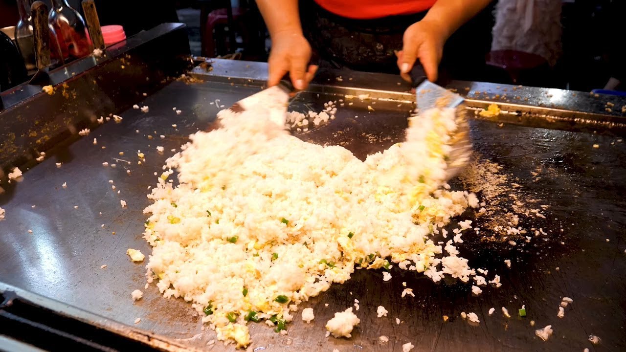 Taiwanese Egg fried rice - Taiwan street food - YouTube