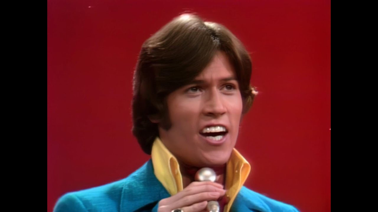 NEW 📀 Words - The Bee Gees "Live" {Stereo} 1968 - YouTube