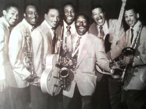 Ella Fitzgerald and Louis Jordan - Baby It_s Cold Outside.flv - YouTube