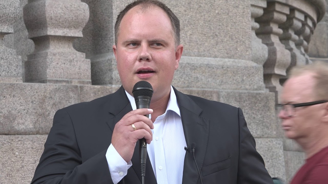 Martin Henriksen - YouTube