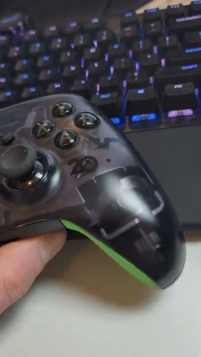easter egg on 20th Anniversary Xbox controller - YouTube