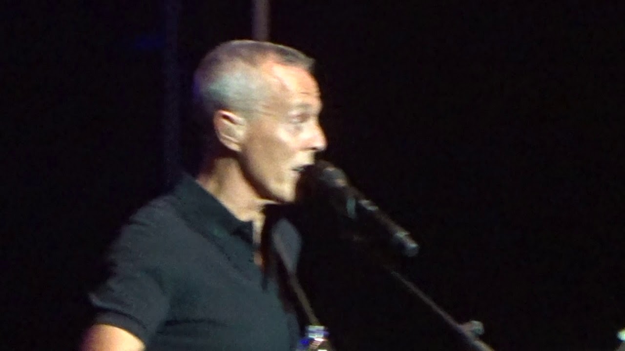 Tears for Fears - Glasgow 2019 - Curt Chatting - YouTube