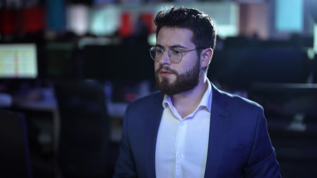 A notícia informa. Gabriel Monteiro esclarece - YouTube