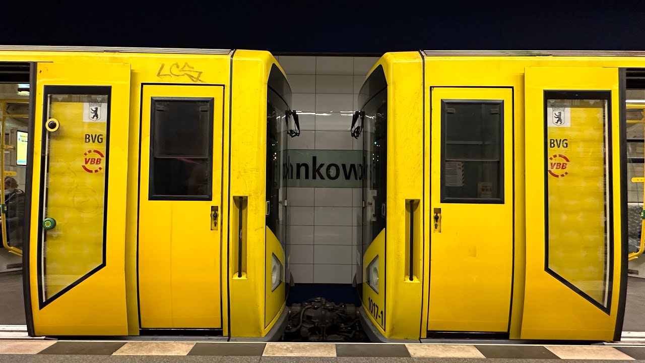 BVG Berliner U-Bahn Kleinprofil Typ HK Türschließung und Abfahrt - YouTube