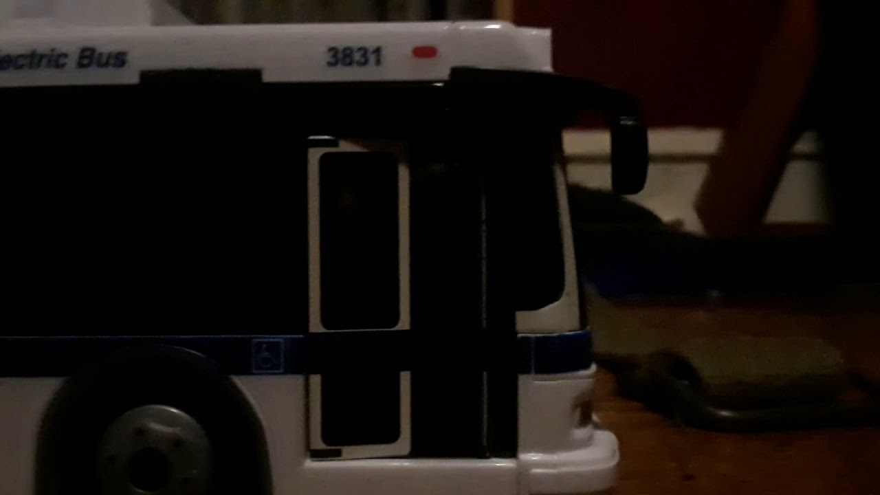 MY MTA BUS DOOR BROKE!!!!!! - YouTube