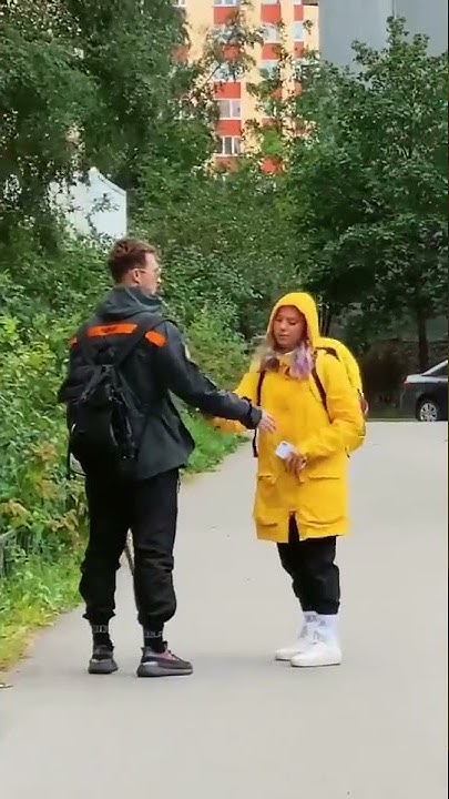 КИРЯ КОЛЕСНИКОВ КАК СЛЕПОЙ ПОТЕРЯЛ ТЕЛЕФОН ПРАНК🤯🔥🔞😱 - YouTube