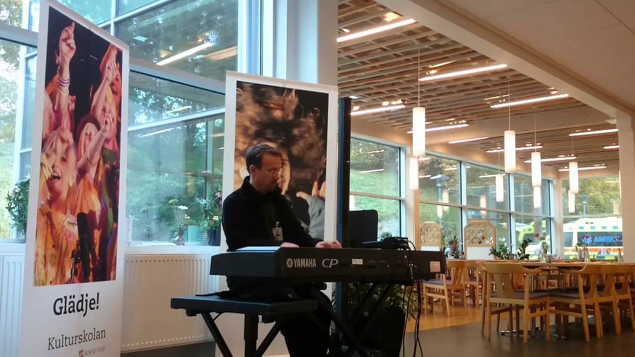 Live Lunch Music "Hökpers vals" - YouTube