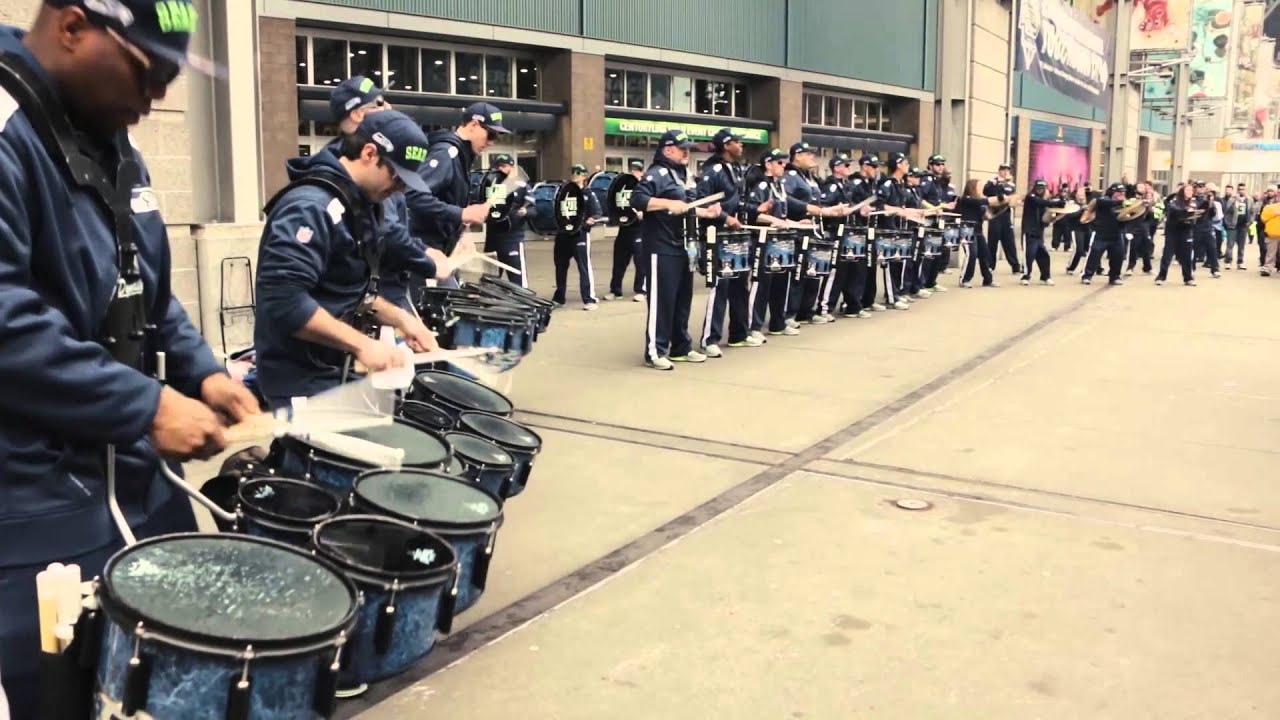 Seattle Seahawks Blue Thunder Drumline - YouTube