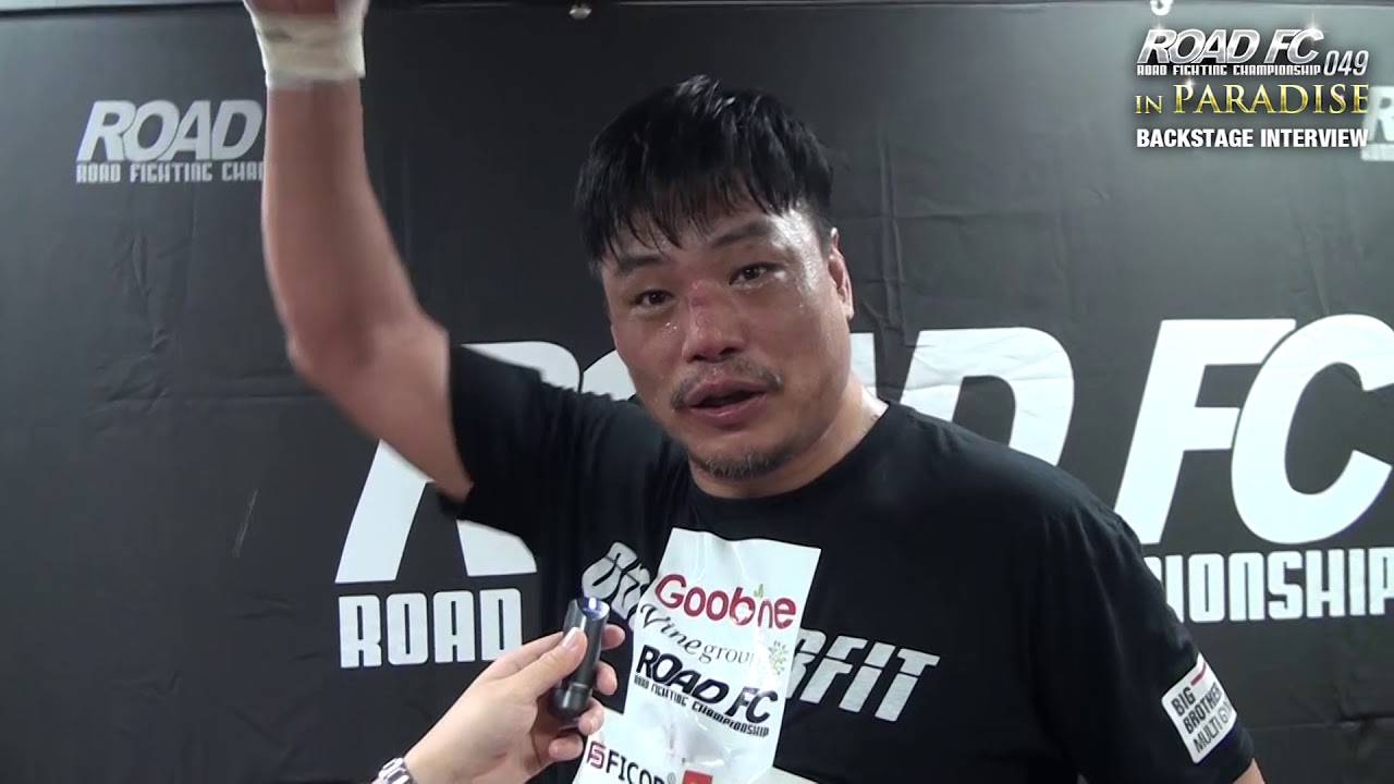 XIAOMI ROAD FC 049 IN PARADISE CHOI MU-BAE(최무배) BACKSTAGE INTERVIEW ...