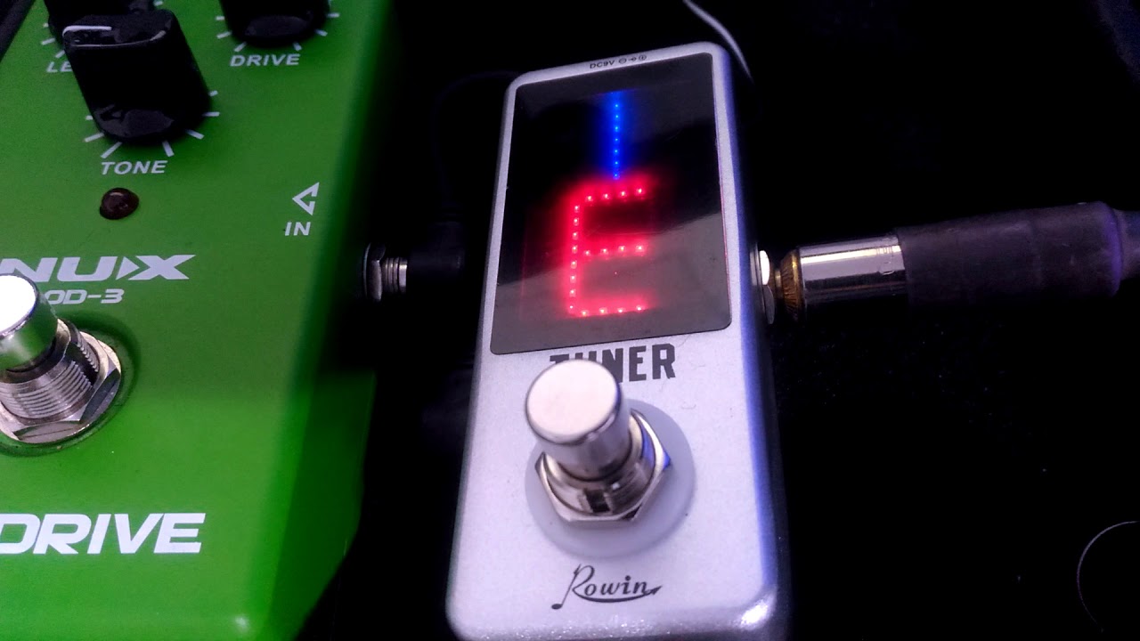 Pedal Afinador Rowin (Tuner) - YouTube
