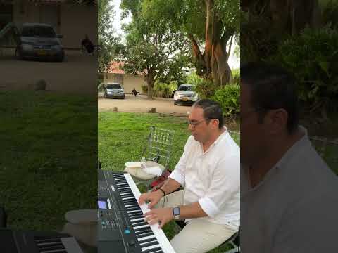 Lucky | Grupo de cámara Cristian Ferrer | Destination wedding | Clara ...