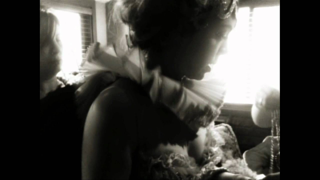 A day @ Caveboy Studios with Imogen and Kedra - YouTube