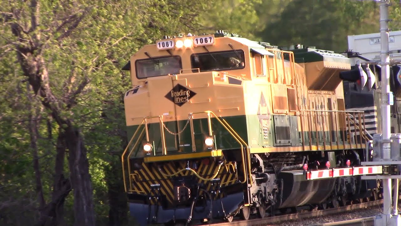 NS 1067 Reading Heritage Unit Repainted - YouTube