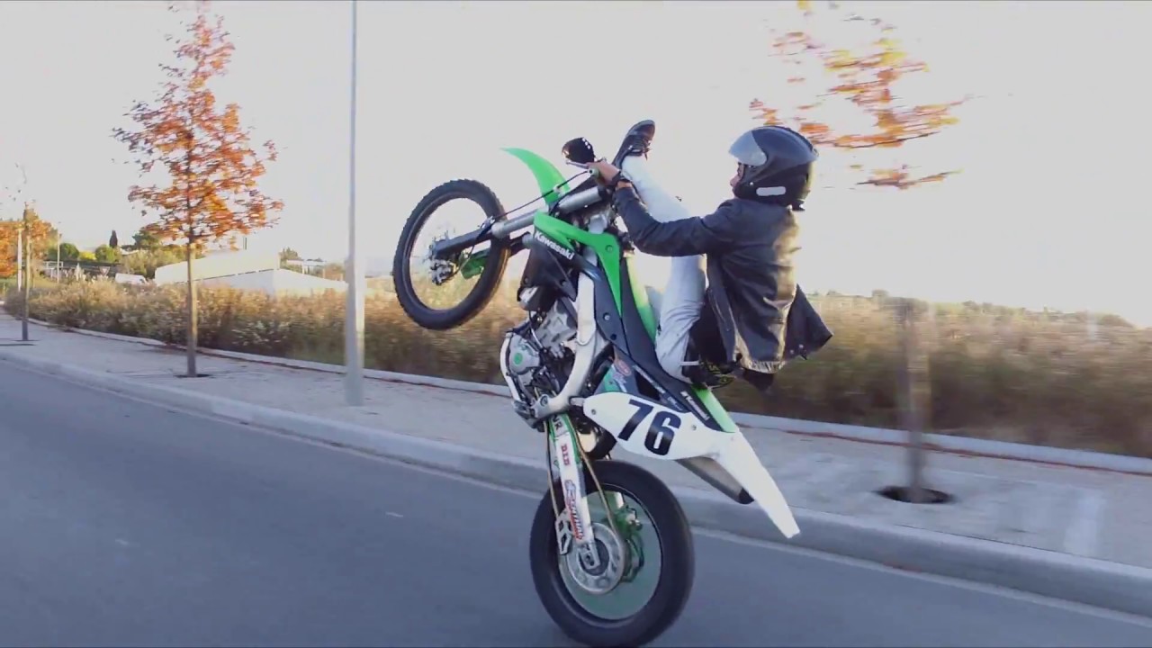 A.VR "Bike Life" 450KXF - YouTube