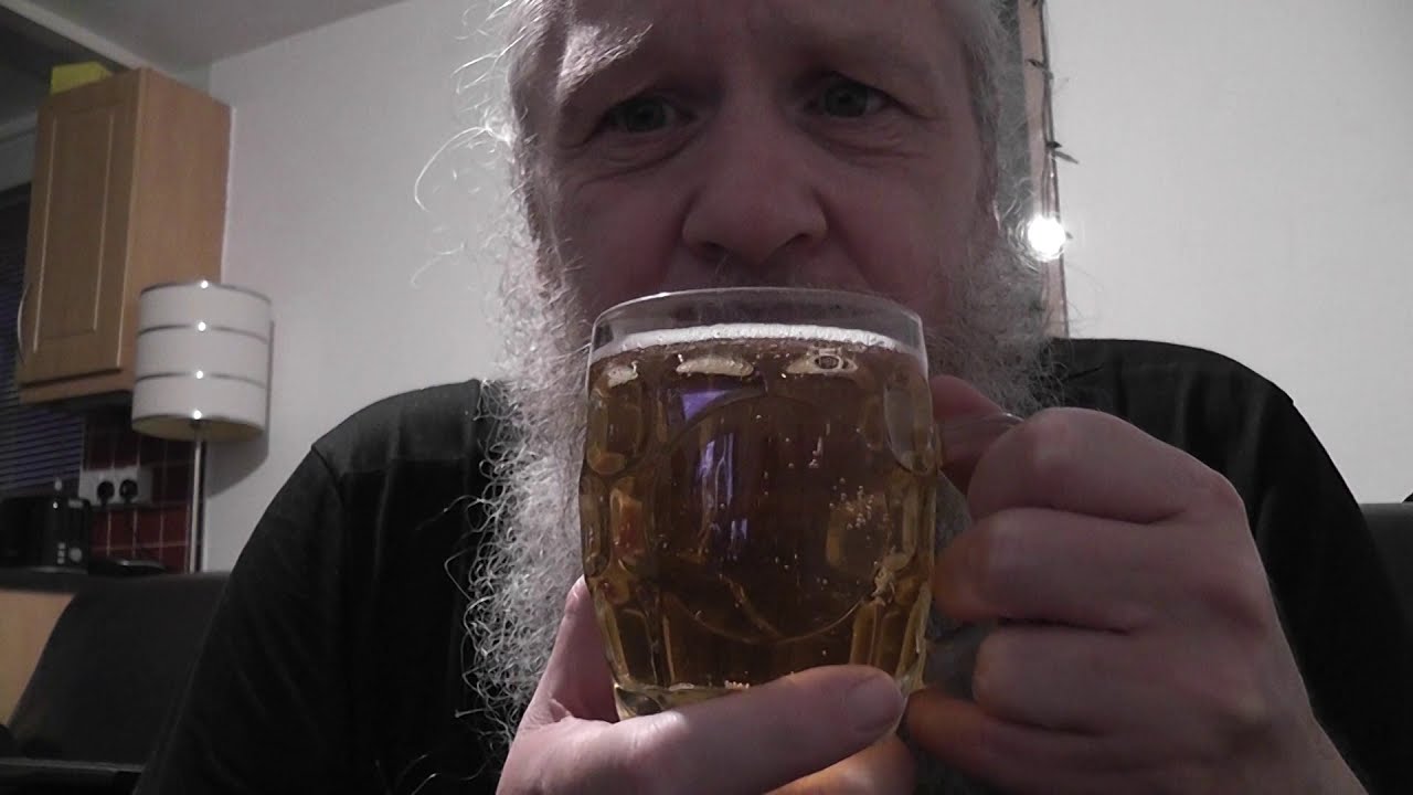 ST AUSTELL BIG JOB DOUBLE IPA (BEER REVIEW) HIC ! - YouTube