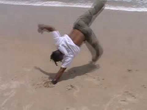 Miudinho Capoeira on the Beach