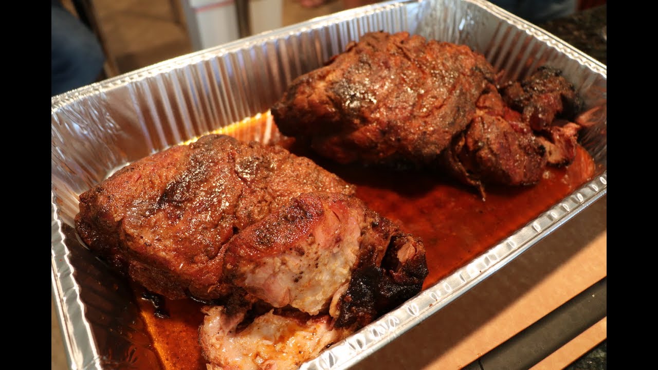 Pork Butts Hot and Fast on the Over and Under Smoker - YouTube