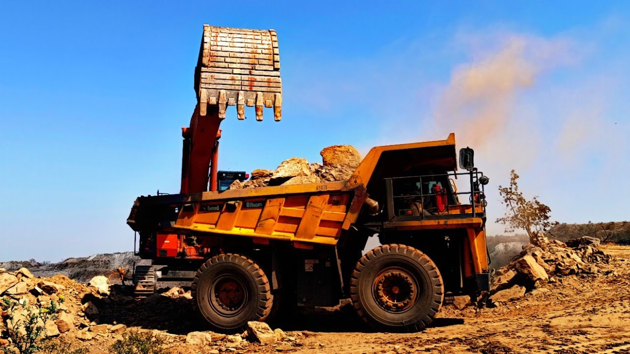 JCB HEAVY POWER FUL TATA HITACHI LOADING BEML DUMPER 😊 #coalindia #tata ...
