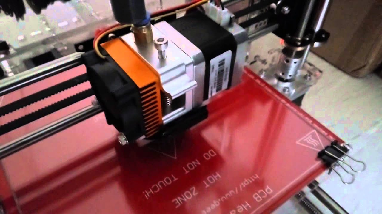 Geeetech Prusa i3 Acrylic 3D Printer - In Action #1 - YouTube