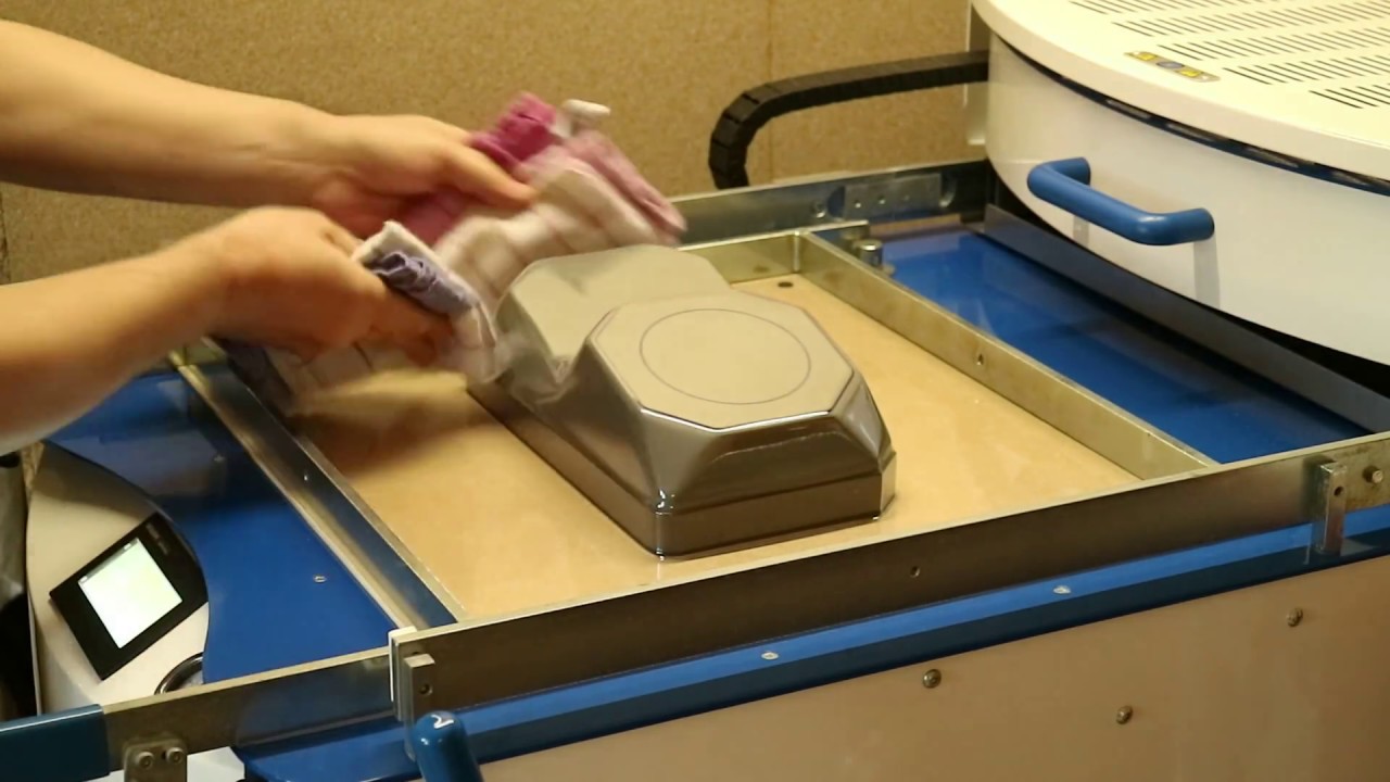 Formech 508DT vacuum forming Quad Headlight Part for VW T4 Transporter ...