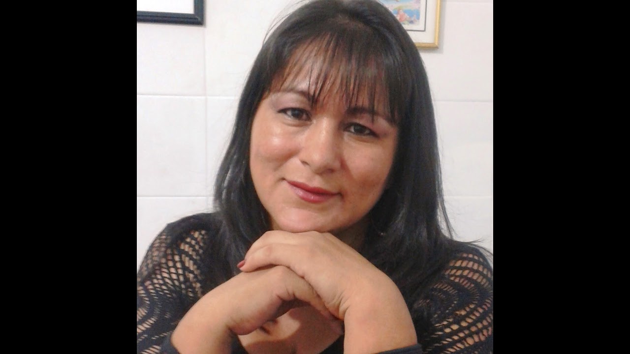 Emisión en directo de Elizabeth Bonilla - YouTube