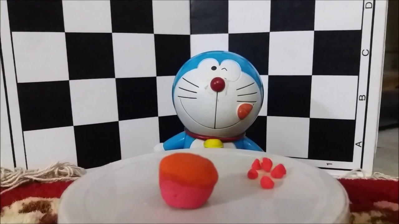 Doraemon the Chef teaches how to make a strawberry - orange cake - YouTube